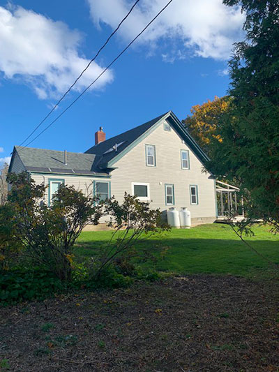 The Fisherman's Cape—lovely property with shore access to the harbor in ...